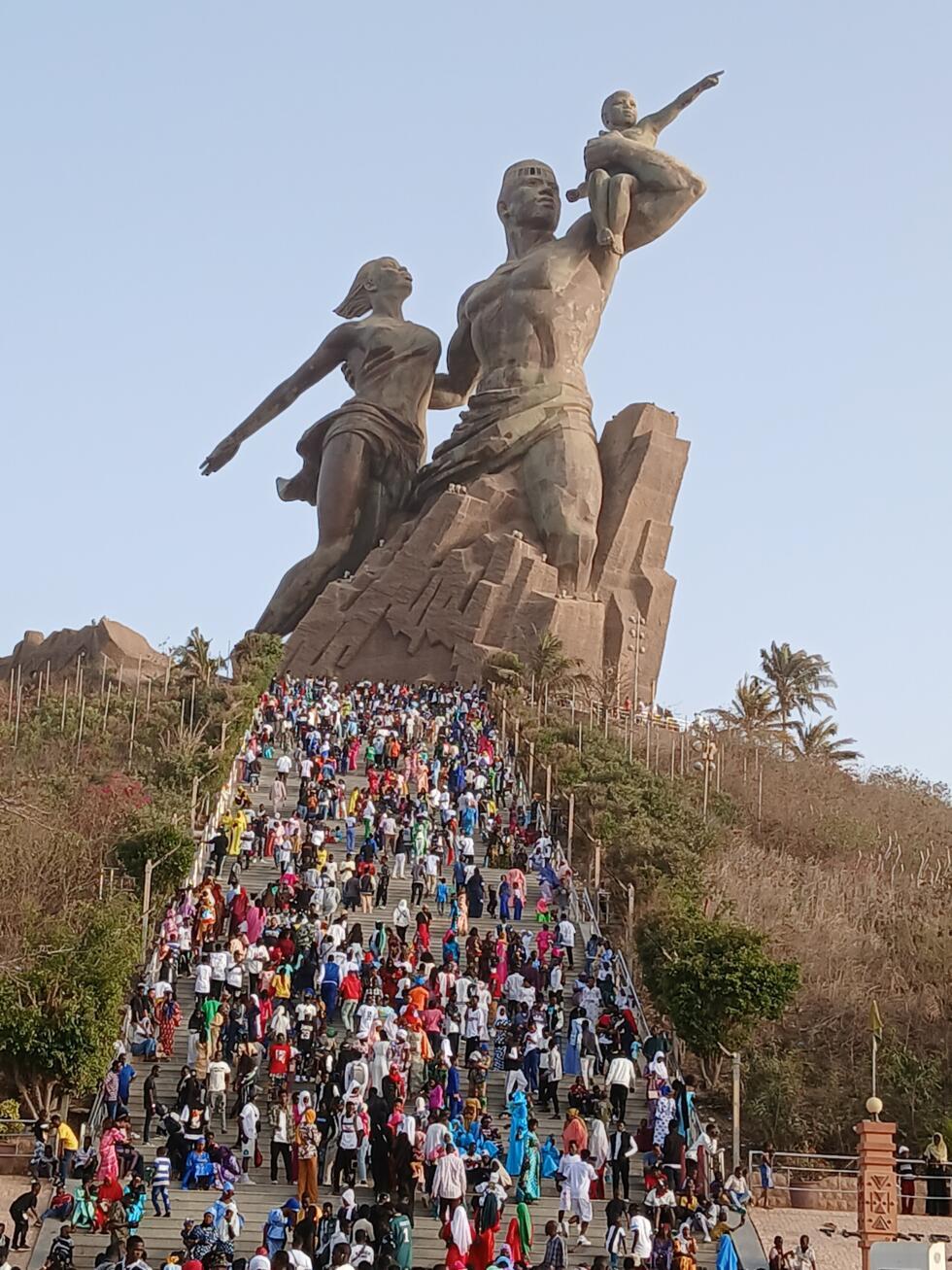 Decouvrir le monument - MONUMENT DE LA RENAISSANCE AFRICAINE