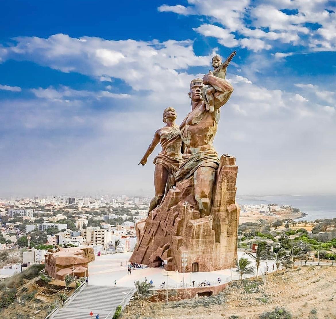Monument de la renaissance africaine - MONUMENT DE LA RENAISSANCE AFRICAINE